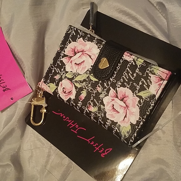 Betsey Johnson | Bags | Betsey Johnson Peggable Card Case Nwt | Poshmark